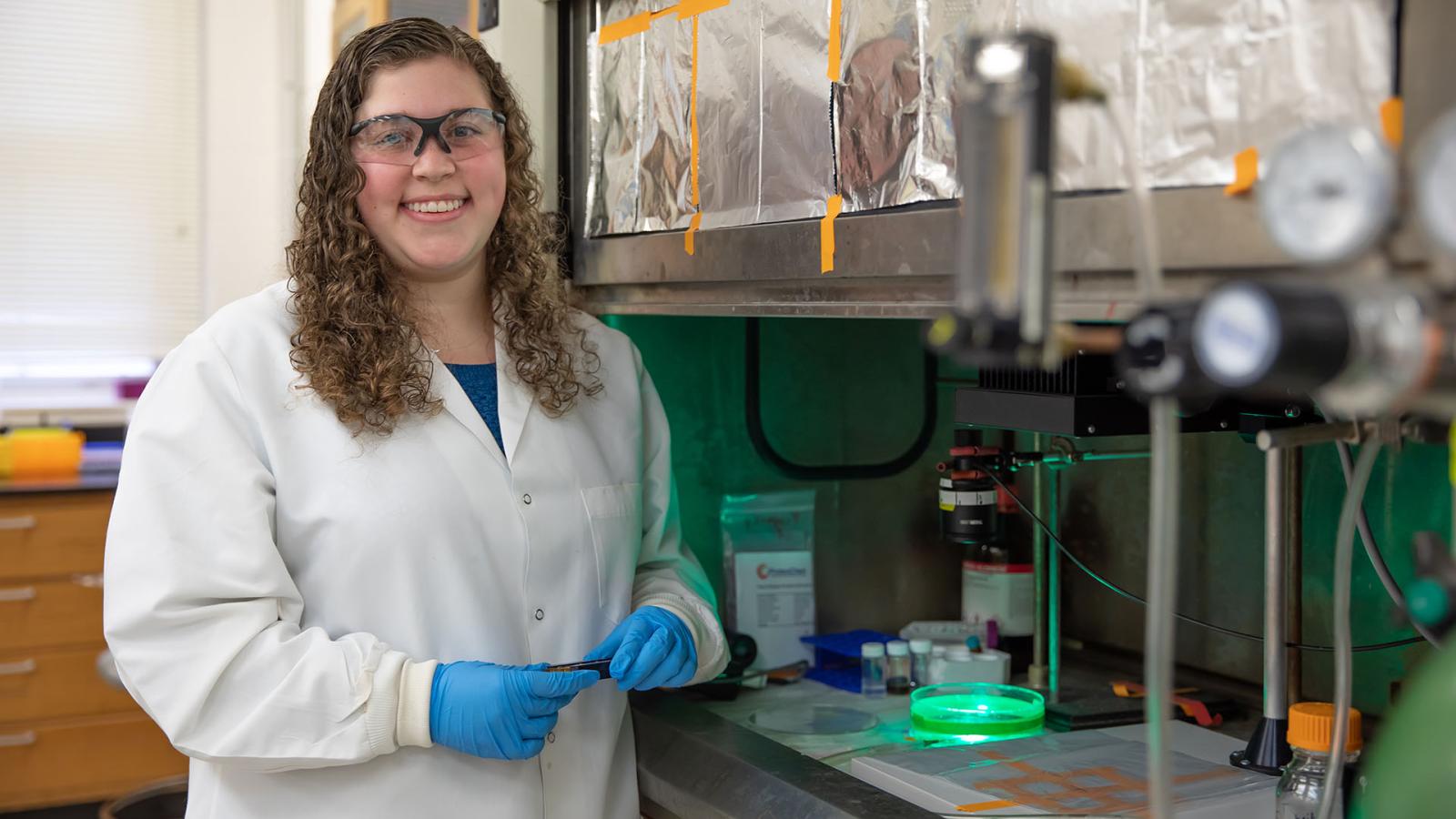 Lauren Mehanna Receives Poster Honor from the Society for Biomaterials ...